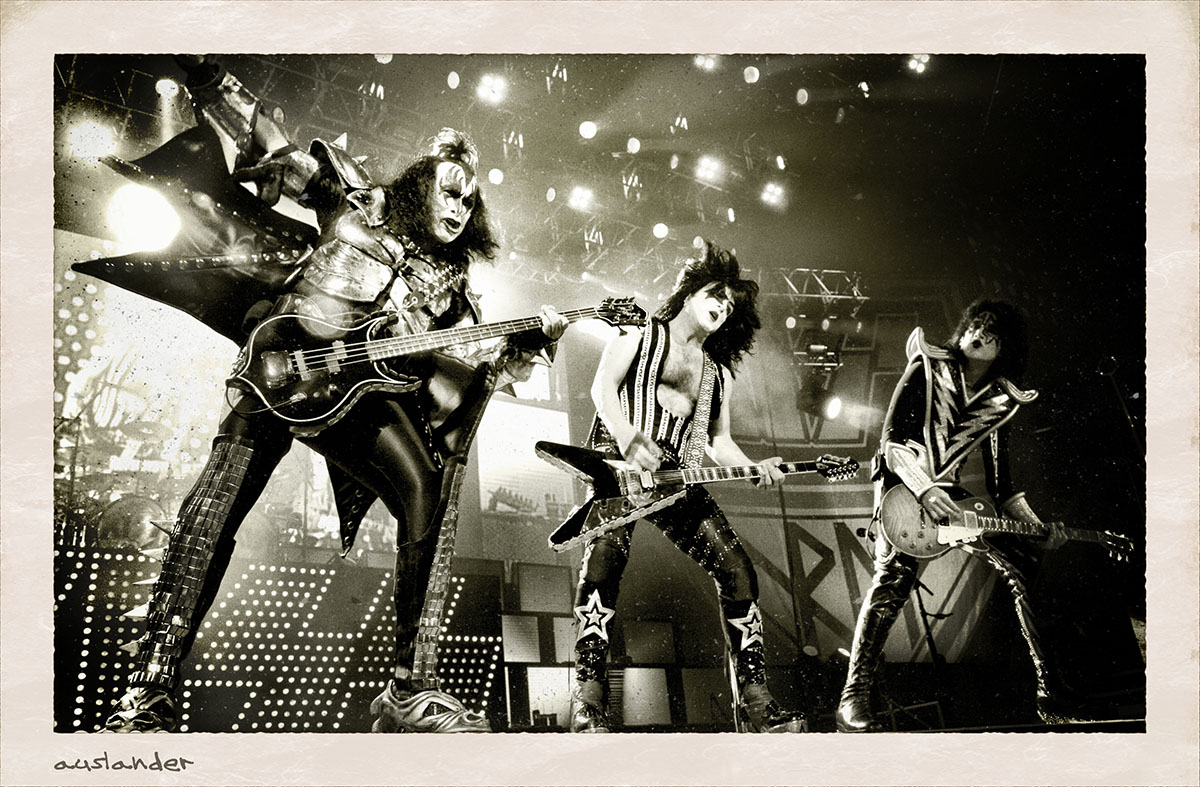 KISS ARMY – PHANTOM SWAY